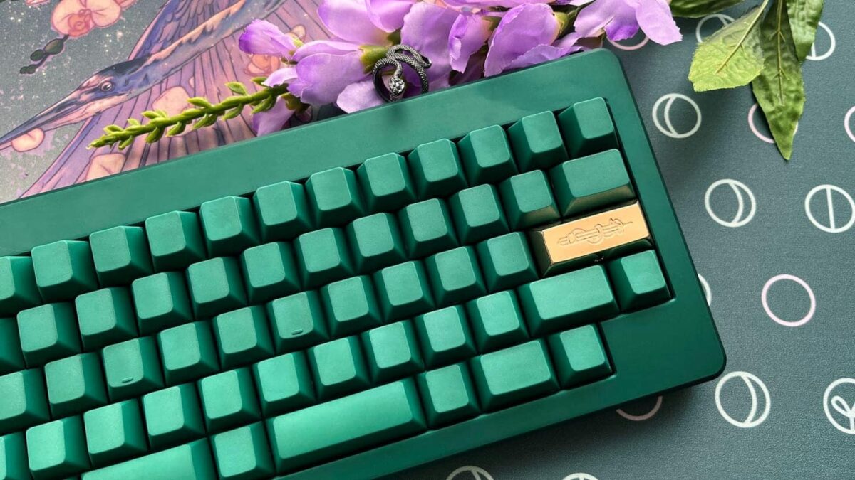 Pros and Cons of Blank Keycaps - Should you use them? - Hirosart